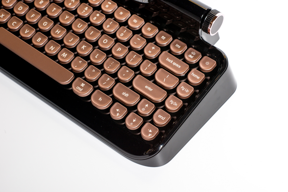 Rymek Retro mechanical keyboard